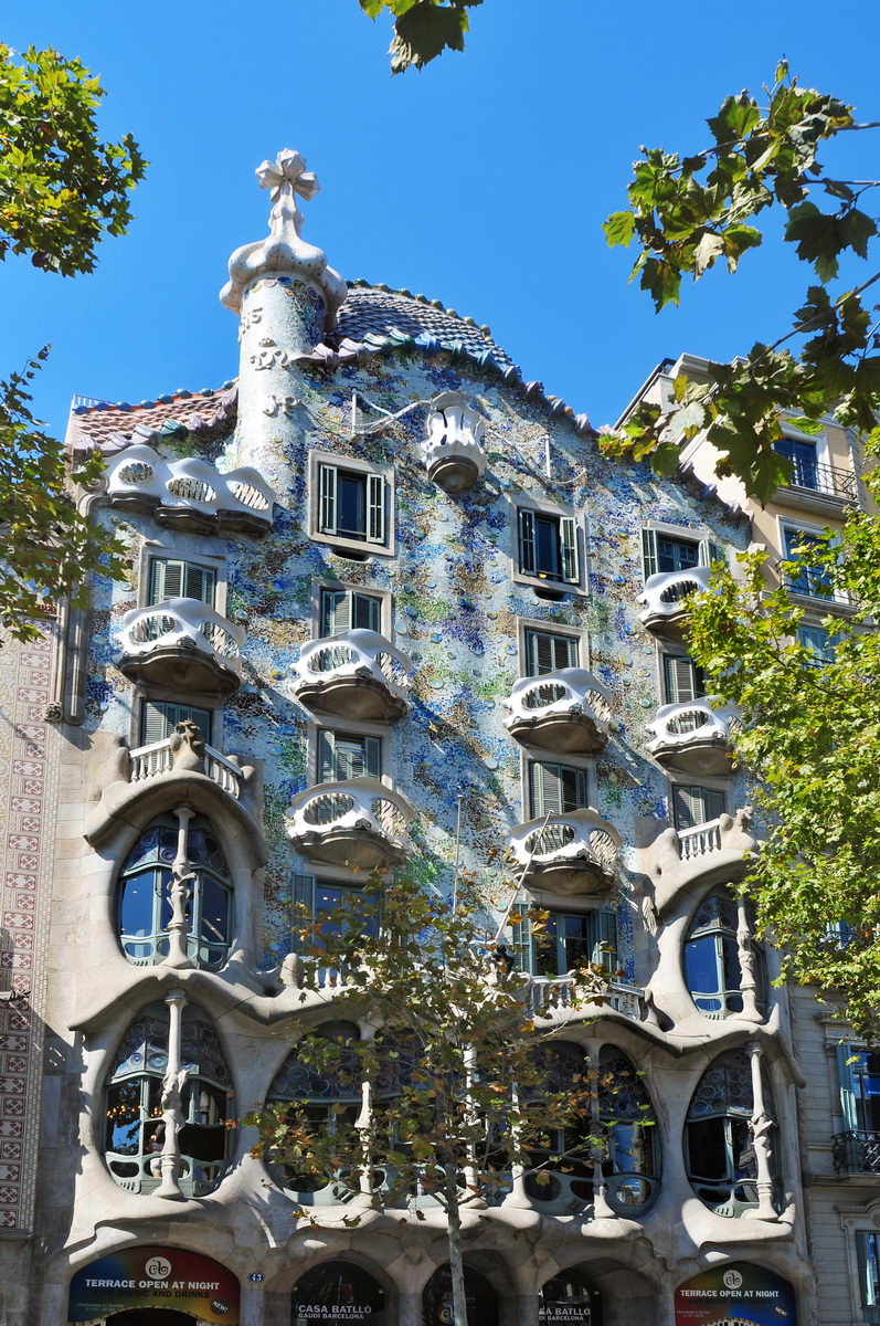 Impro Ceļojumi - BARSELONA, ANDORA, PIRENEJU KALNI UN BASKU ZEME