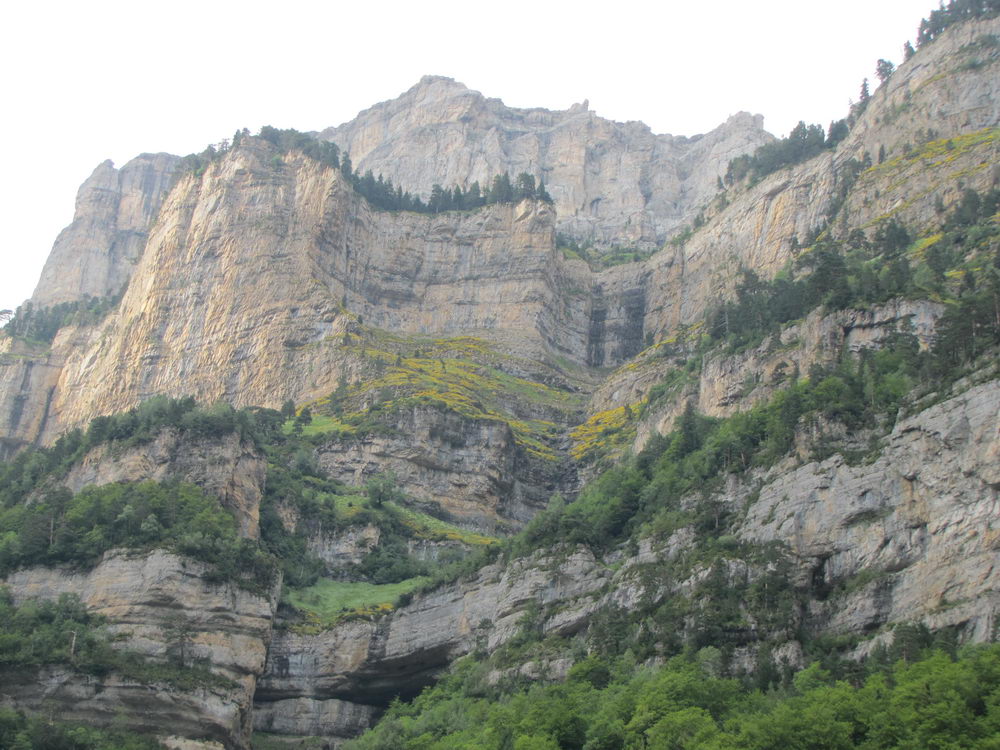 Impro Ceļojumi - BARSELONA, ANDORA, PIRENEJU KALNI UN BASKU ZEME