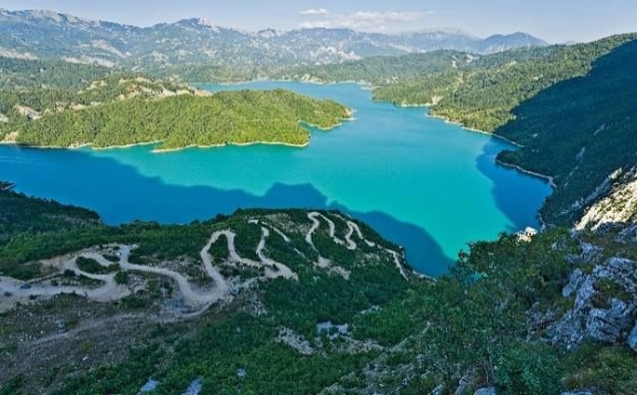 SKAISTĀKAIS VASARAS PIEDZĪVOJUMS ALBĀNIJĀ - KALNI, EZERI, ŪDENSKRITUMI ...